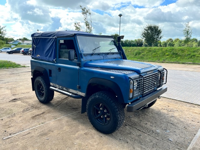Land Rover 90 Soft-Top - Hammer Price